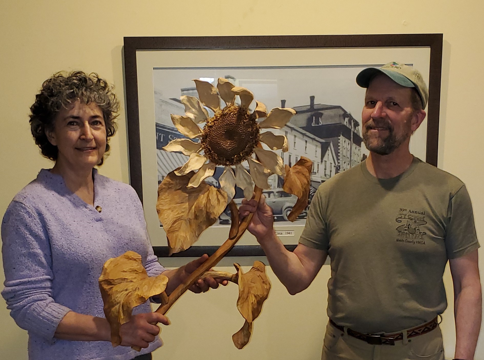 Sunflower raffle raises $4,800 for the Ukraine -Piscataquis Observer