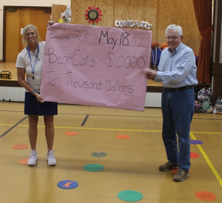 Bissell Brothers, Maine Community Foundation donate to SAD 41 after ...