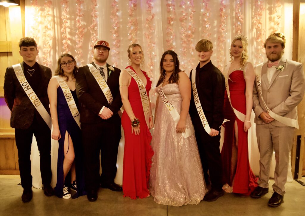 Dexter crowns prom court -Piscataquis Observer
