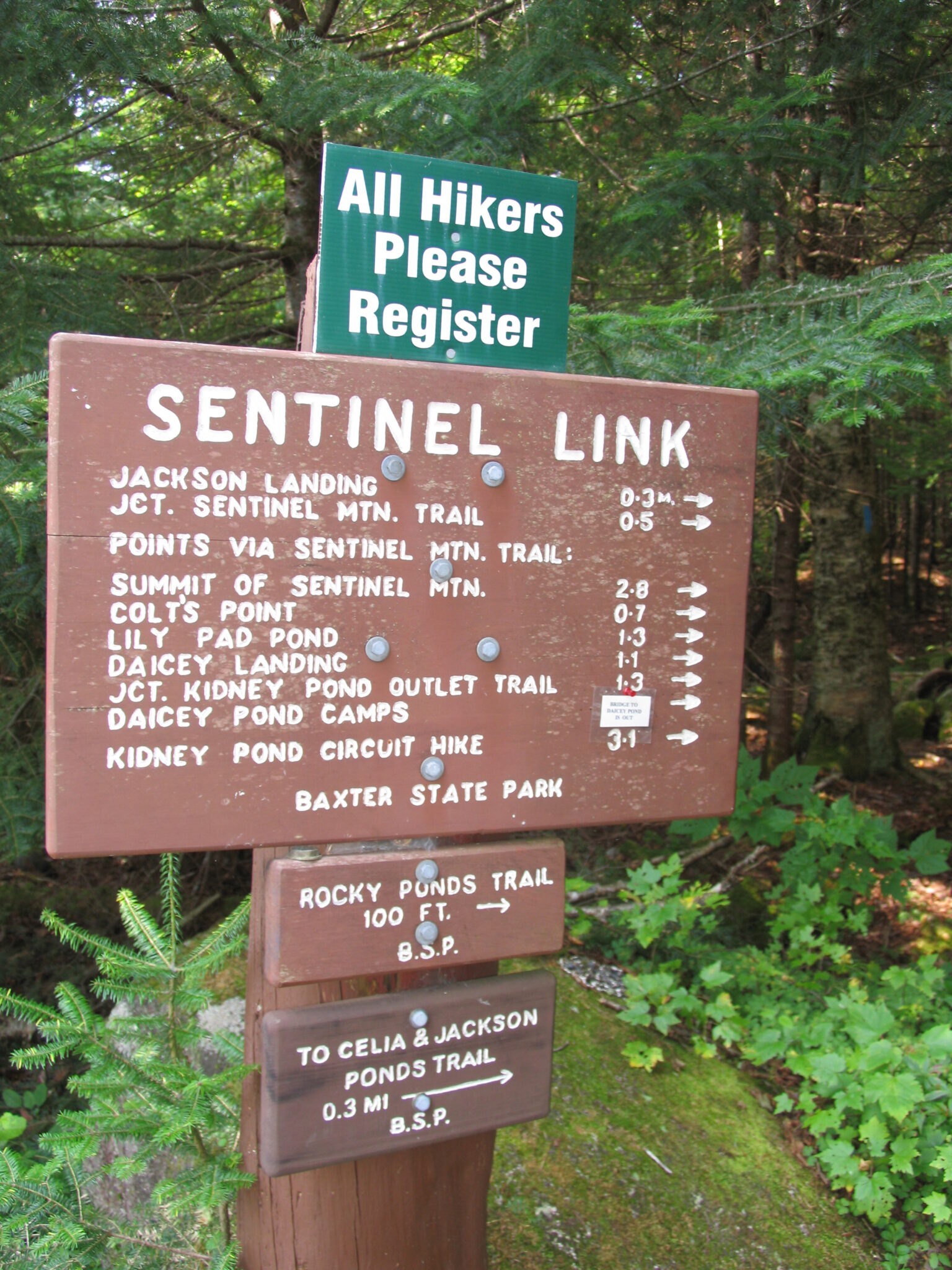 These classic Maine signs are worth watching for on your next road trip ...